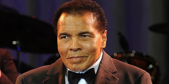 Cerita Muhammad Ali tolak Perang Vietnam hingga dijebloskan penjara ...