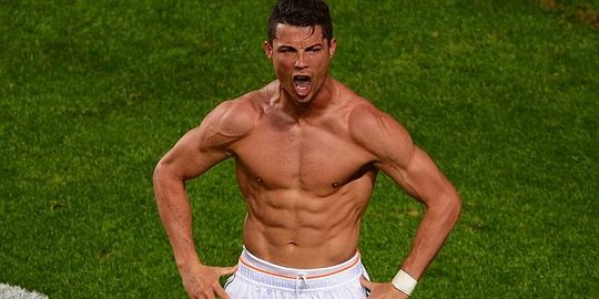 Ronaldo bertandang ke tempat latihan atlet UFC, mau duel? | merdeka.com