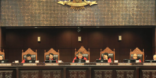 Kuasa hukum pemohon lega MK perintahkan UU Pengadilan HAM dilengkapi ... Kuasa hukum pemohon lega MK perintahkan UU Pengadilan HAM dilengkapi ...