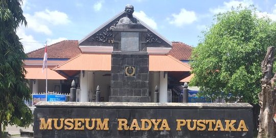 Pemkot Solo ambil alih pengelolaan Museum Radya Pustaka Pemkot Solo ambil alih pengelolaan Museum Radya Pustaka