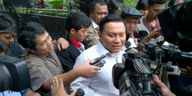 Geramnya Hendropriyono dituding pelindung Jokowi keturunan PKI ... Geramnya Hendropriyono dituding pelindung Jokowi keturunan PKI ...