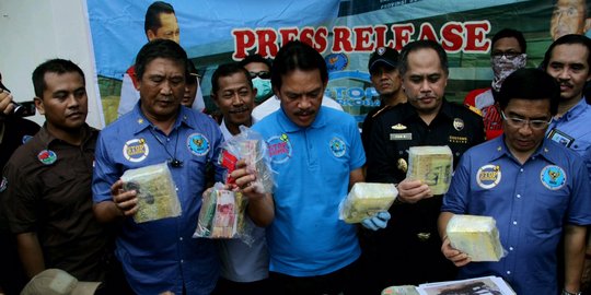 BNN sita 32 kg sabu dari kurir yang tewas ditembak | merdeka.com