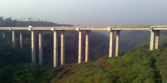 Perbaikan masuk bulan ke-3, jembatan Cisomang masih alami pergeseran ... Perbaikan masuk bulan ke-3, jembatan Cisomang masih alami pergeseran ...