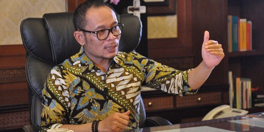 Revolusi Mental Ketenagakerjaan ala Hanif Dhakiri