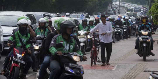 Larangan motor di Sudirman-Thamrin bakal disosialisasikan lebih dulu ... Larangan motor di Sudirman-Thamrin bakal disosialisasikan lebih dulu ...