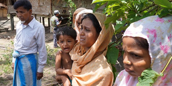Konflik memburuk, tentara Myanmar diduga bunuh 800 warga Rohingya ...