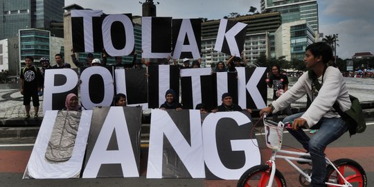 Ini analisa sulitnya atasi politik uang di Pilkada | merdeka.com