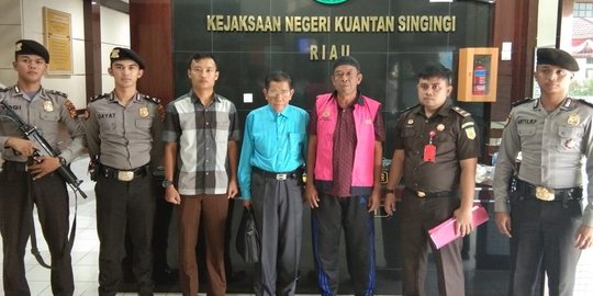 Buronan korupsi PTPN V rugikan negara Rp 1,2 miliar ditangkap jaksa | merdeka.com