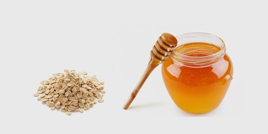 Scrub Oatmeal dan Madu untuk Tumit, Lutut, dan Siku Kasar | merdeka.com