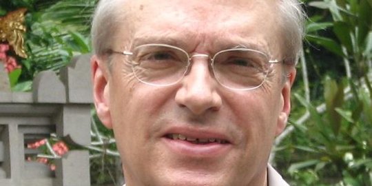 Meninggalnya Ahli Sejarah MC Ricklefs dan Upaya Menjadikan Ratu ...