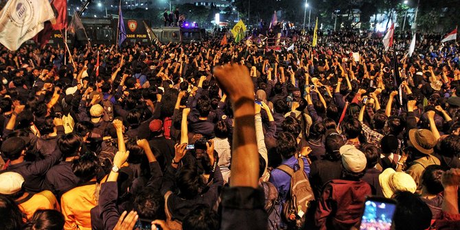 Dunia Dalam Demonstrasi Sepanjang 2019 | merdeka.com