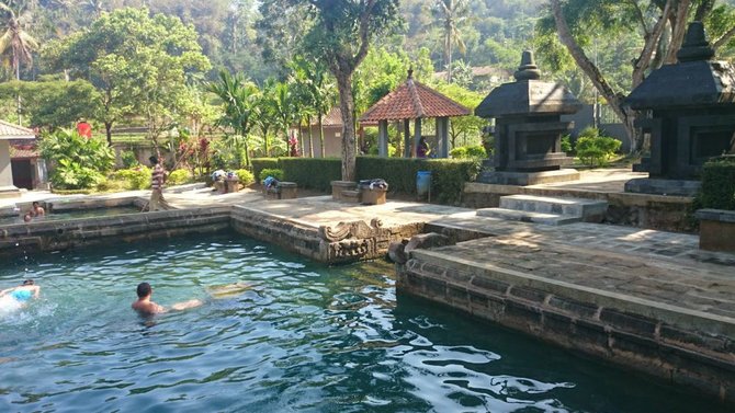 Intip 8 Potret Pemandian Candi Umbul, Kompleks Pemandian Sejak Zaman ...