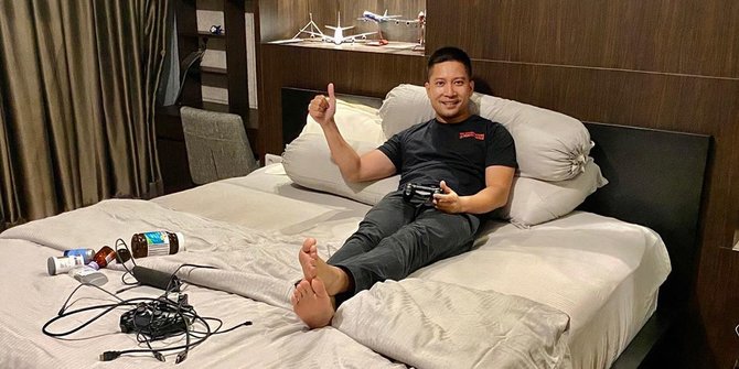 11 Hari Isolasi Diri, Hasil Rapid Test Aktor Detri Warmanto Negatif ...