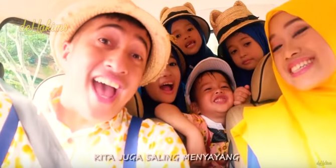 Mobil Moris Irfan Hakim Pernah Nongol saat Azan di TV, Ini Potretnya ...