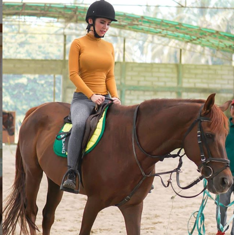 10 Potret Cantik Maria Vania, Presenter Olahraga yang Ramai ...