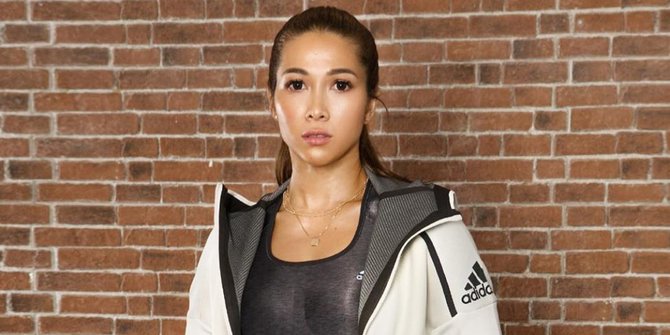 Potret Andrea Dian Olahraga di Ruang Isolasi, Tetap Lincah dan Semangat ...