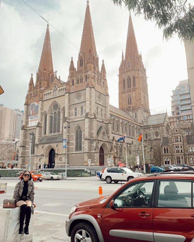 Hidup Mewah, Intip 5 Momen Manda Cello Saat Liburan ke Beberapa Negera ...