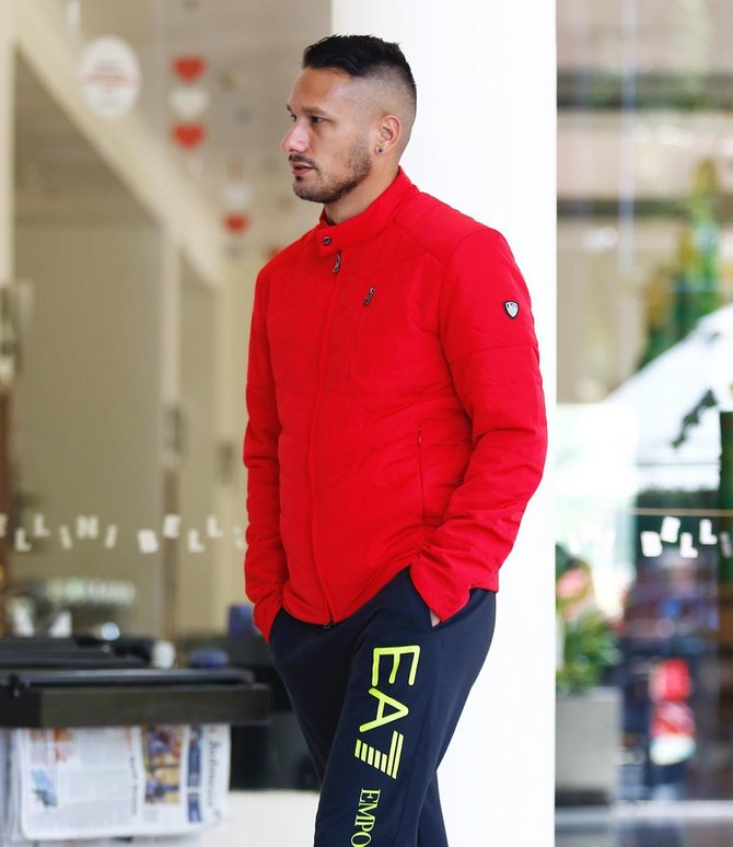 6 Potret Raphael Maitimo, Pria yang Dikabarkan Dekat dengan Agnez Mo ...