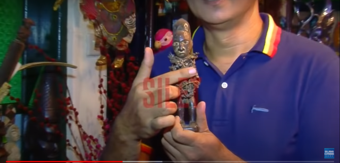 10 Potret Horor Rumah Selebriti Krishna Mukti, Ada Topeng Dukun ...