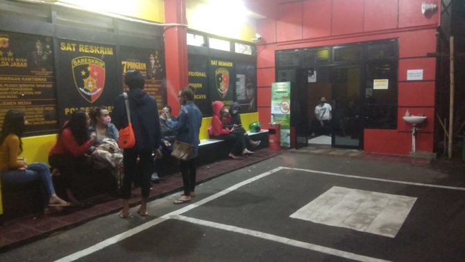 Kronologi Kasus Ferdian Paleka, Bagikan Sembako Isi Sampah hingga Jadi ...