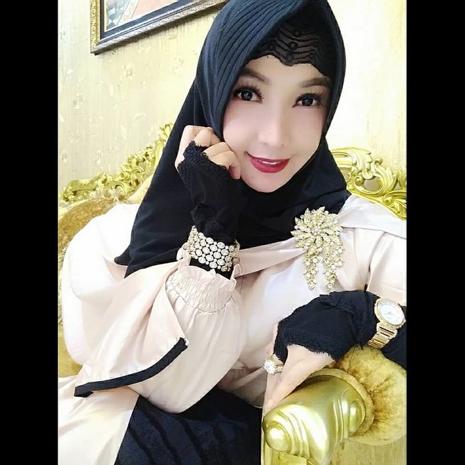 Setelah Keluar dari Penjara, Begini Penampilan Terbaru Roro Fitria ...