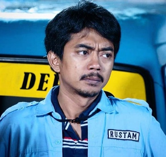 Sering Jadi Satpam di Sinetron, Ini 6 Potret Ence Bagus di Kehidupan ...