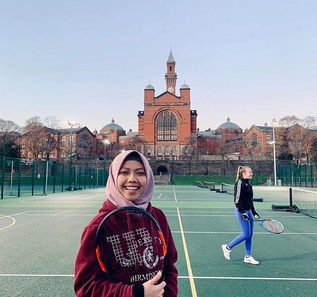 Kini Tempuh S3, Ini 5 Potret Terbaru Raeni yang Dulu Wisuda Diantar ...