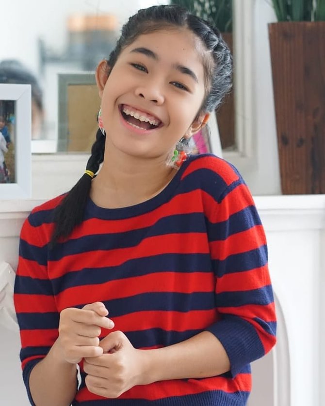 Beranjak Remaja, Ini 5 Potret Terbaru Alifa Little Miss Indonesia ...