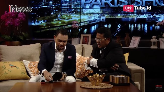 Perjuangan Ahmad Sahroni, Dulu Tukang Semir Sepatu Kini Jadi Crazy Rich Tanjung Priok | merdeka.com