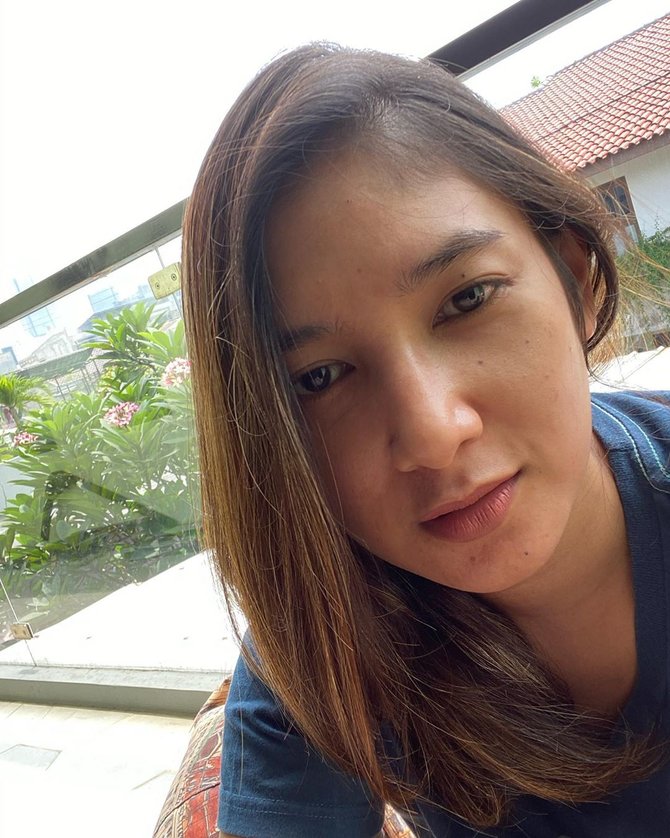 Masih Ingat Polwan Cantik Briptu Eka, Begini Potret Terbarunya Kini ...