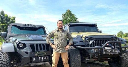 Modifikasi Habis Miliaran Rupiah, Ini Potret Koleksi Mobil Jeep Sunan ...