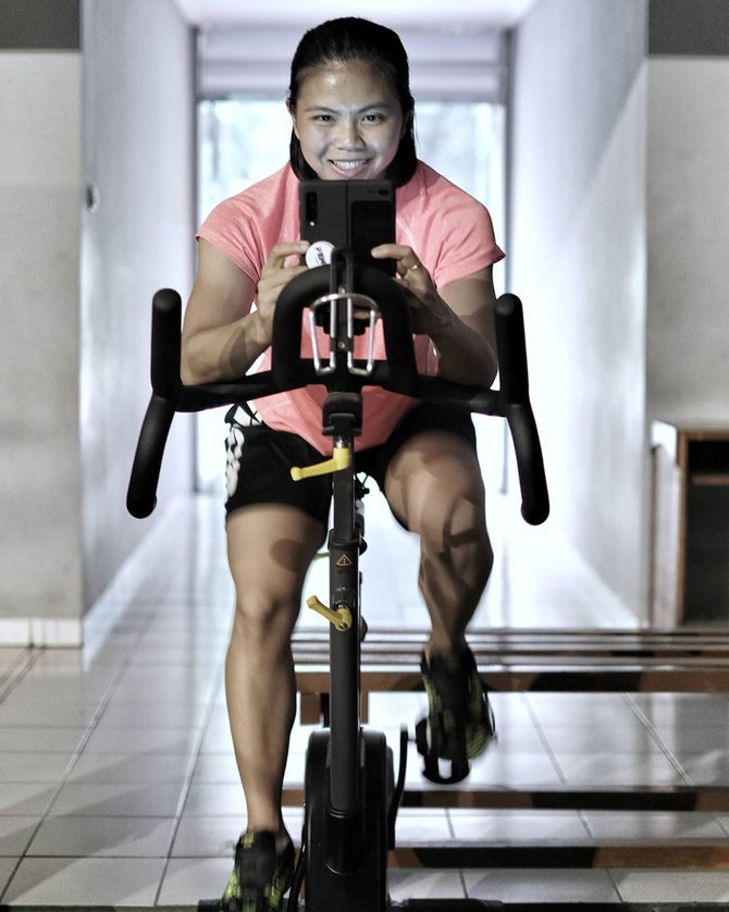 6 Potret Greysia Polii, Teman Dekat Pertama Agnes Monica yang Juga ...