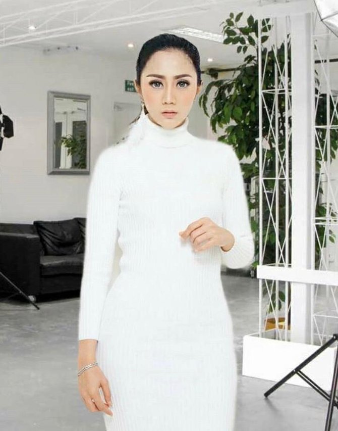 Manggung di Wisma Atlet, Ini 6 Potret Aida Saskia Pedangdut yang ...