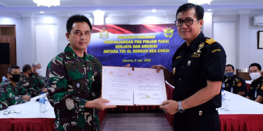 Sinergi Bea Cukai dan TNI AL Perkuat Penegakan Hukum di Laut | merdeka.com