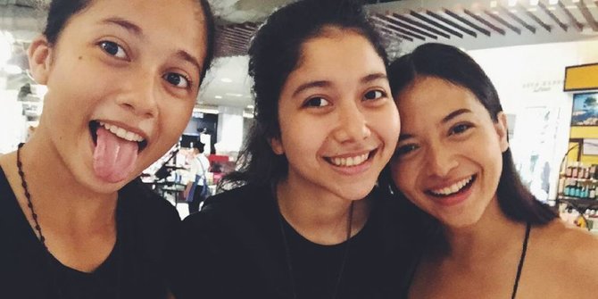 5 Potret Kebersamaan Putri Marino dan Kedua Adik Kandungnya, Bak Kembar ...