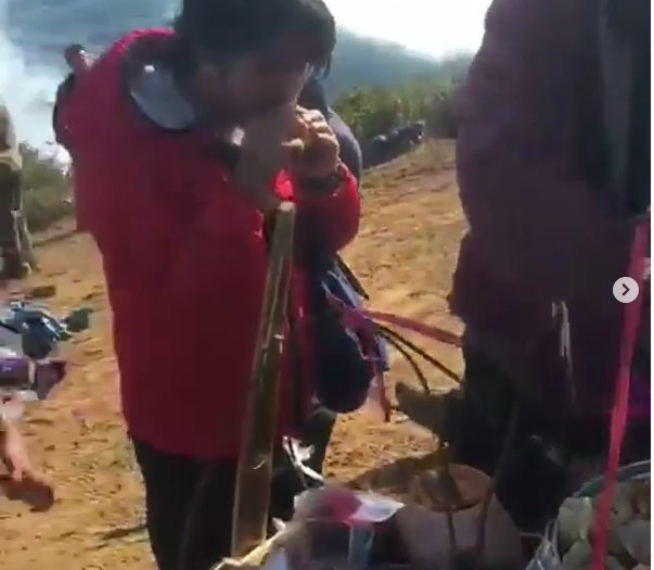 Viral Penjual Bakso Pikul di Puncak Gunung Cikuray, Ini 4 Faktanya ...
