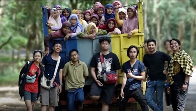 5 Fakta Menarik Film Tilik, Menceritakan Serunya Gosip Ibu-Ibu ...