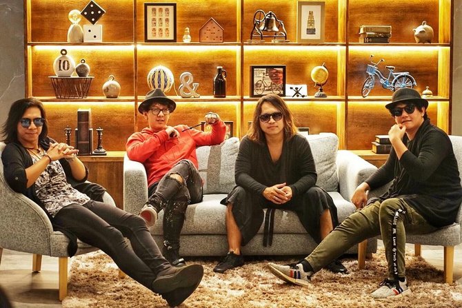 Sempat Rekaman di Inggris, Ini Perjalanan Karier Anton J-Rocks Sebelum ...