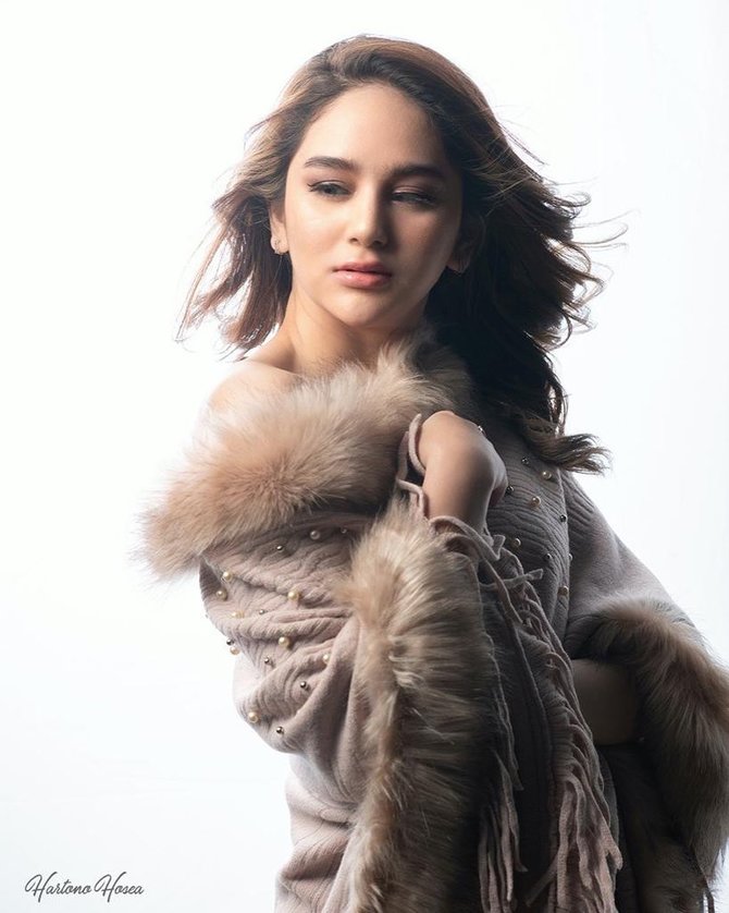 5 Potret Cantik Hana Hanifah yang Jadi Pelakor di Kisah Nyata Indosiar ...