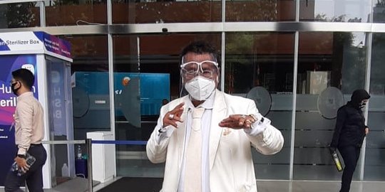 Digaji Rp200 Ribu per Bulan, Begini Reaksi Hotman Paris saat Bertemu ... Digaji Rp200 Ribu per Bulan, Begini Reaksi Hotman Paris saat Bertemu ...