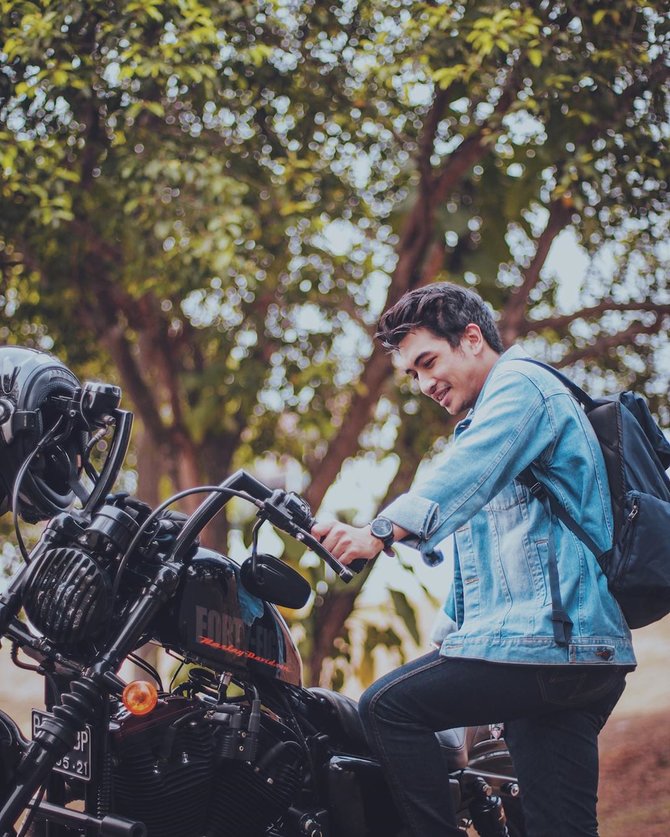 Kerap Tampil di Pintu Berkah, Intip 4 Potret Fachri Muhammad yang ...