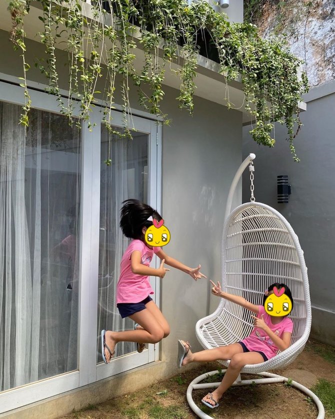 Minimalis dan Serba Putih, Intip 4 Potret Rumah Cici Panda di Bali ...