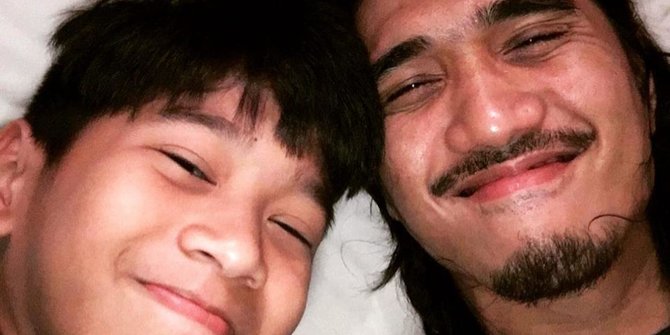 Jarang Tersorot, Ini 5 Potret Bima Al Ayman Modjo Anak Ganteng Duta Sheila On 7 Halaman 2 ...