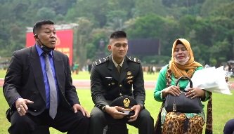 Potret Anak Punya Pangkat Lebih Tinggi dari Ayah di TNI, Ketemu ...