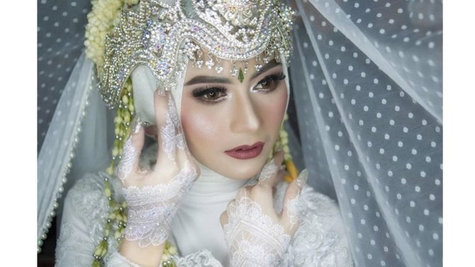 Bikin Pangling, Para Aktris Ini Tampil Berhijab saat Berperan di Suara ...