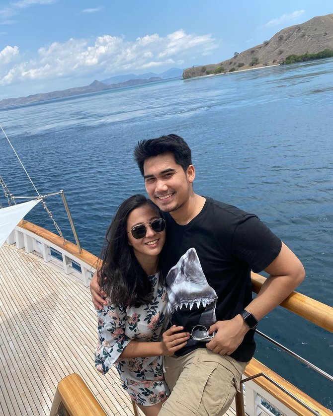 Hamil Anak Pertama, Ini 5 Potret Terbaru Chelzea Verhoeven Adik Paula ...