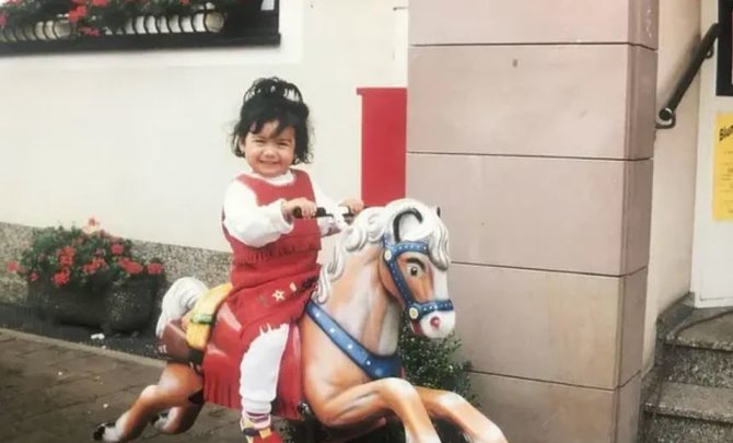 Fotogenik, Ini Potret Ersya Aurelia Pemeran Dia Bukan Manusia SCTV Saat ...