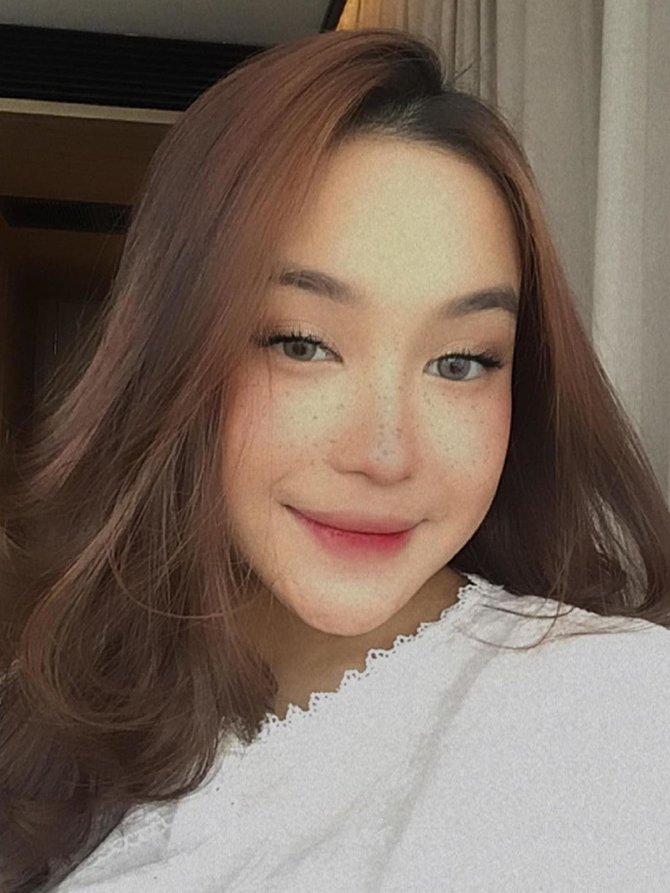 5 Potret Cantik Ratna Kaidah, Anak Bungsu Adi Bing Slamet yang Jadi ...
