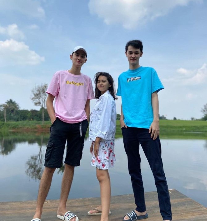 Main Sinetron Dari Jendela SMP, Ini 4 Potret Sandrinna Michelle Bareng ...