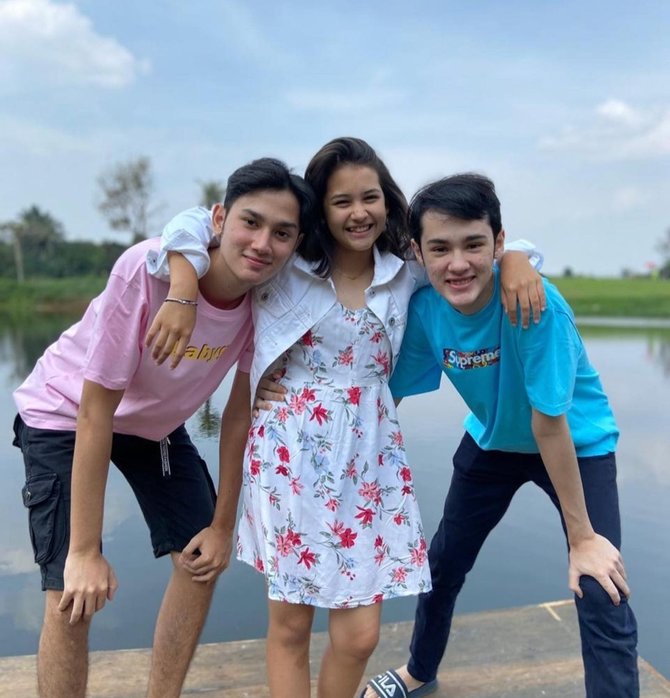 Main Sinetron Dari Jendela SMP, Ini 4 Potret Sandrinna Michelle Bareng ...